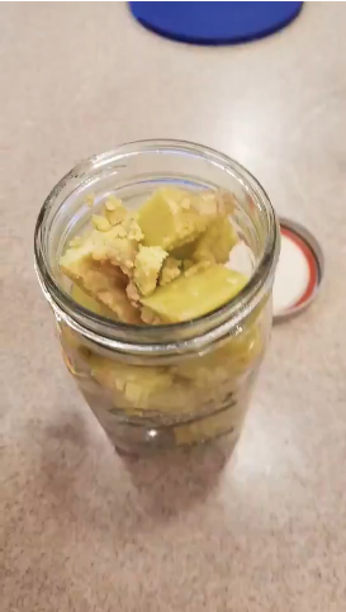 Making my first batch of weed butter for edibles - Gweedo